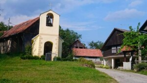 Napušteno selo Cernik - Travel Croatia Live